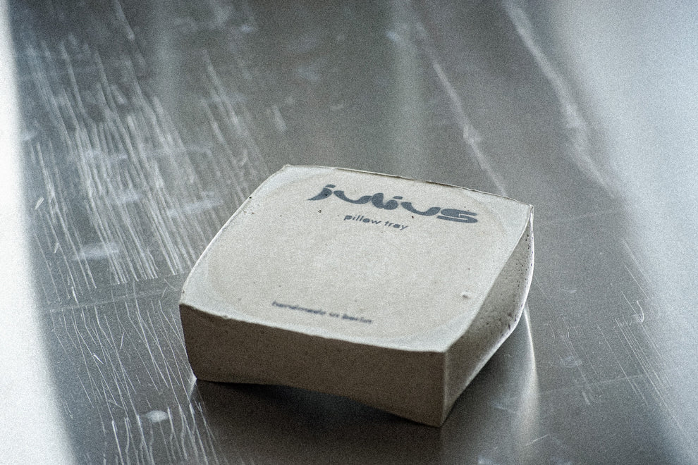 pillow tray raw – julius.works